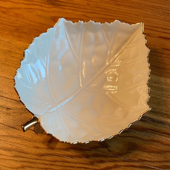 Lenox | Dining | Lenox 24k Gold Trim Woodleaf Ivory Trinket Dish | Poshmark